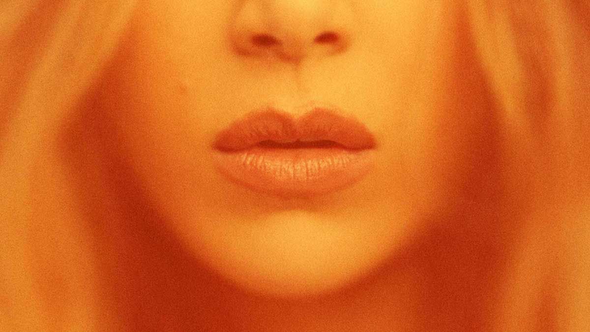 Hailee Steinfeld, Grey - Starving ft. Zedd (Official Video) - Hailee ...